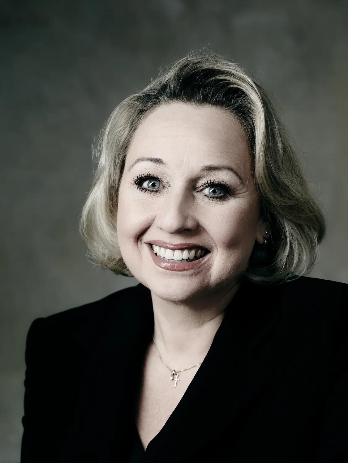 Simone Schneider - Die Hamburgische Staatsoper